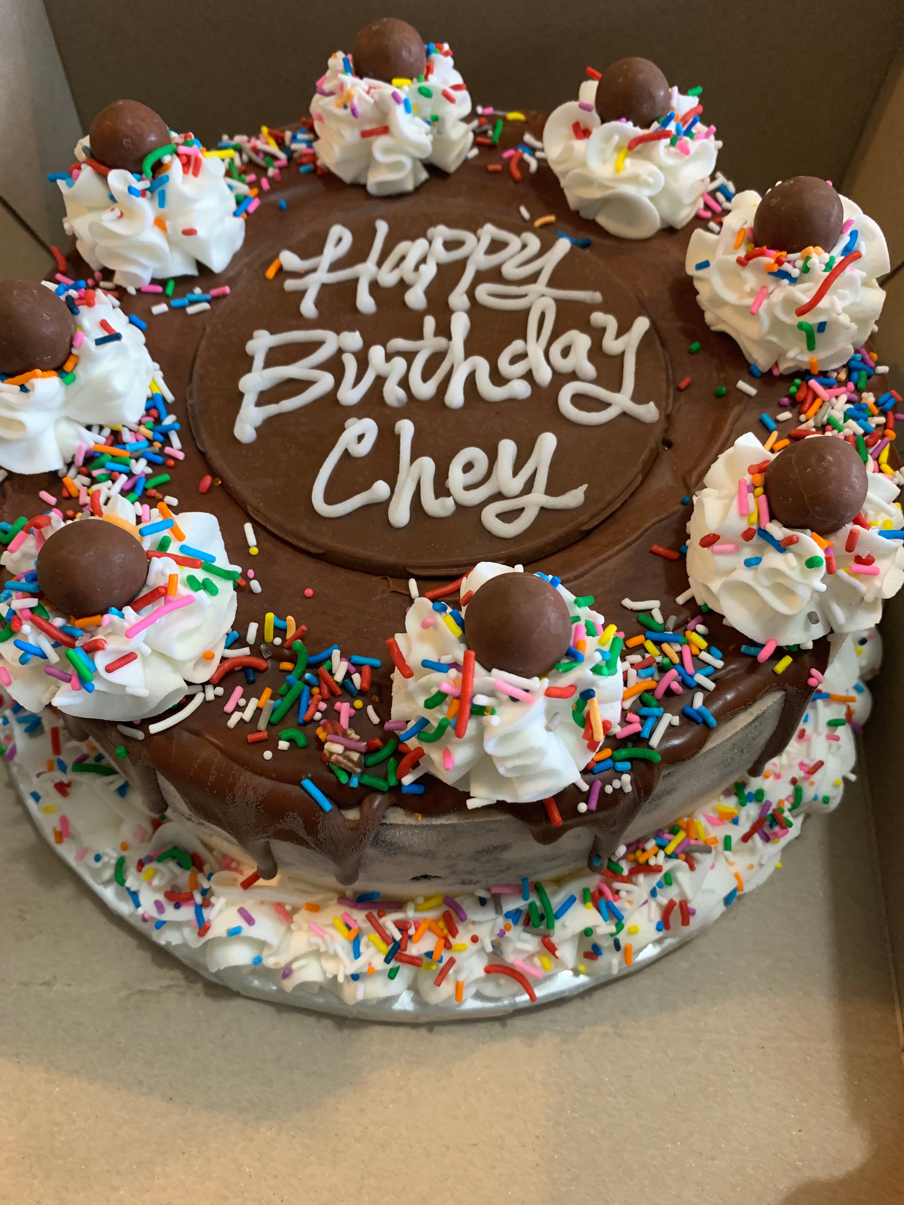 8" Ice Cream Cake | Glenburn Soda Fountain